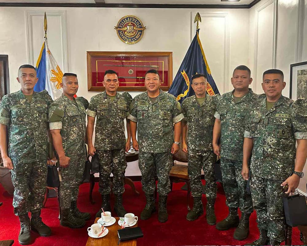 Newly graduates of Sergeant Major Course made courtesy call to ...